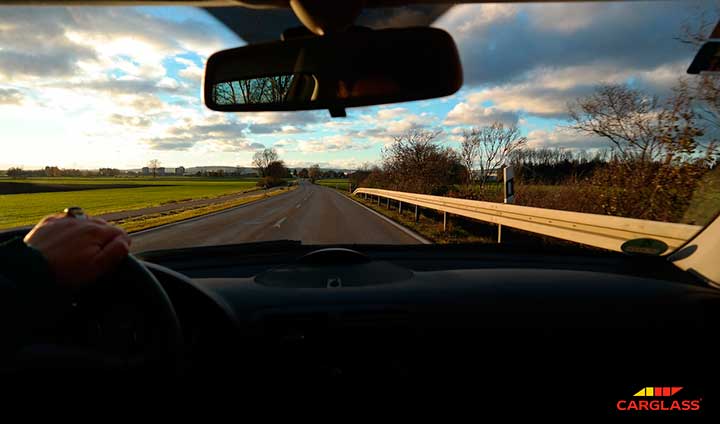 Cómo mantener el parabrisas del coche - Blog Carglass