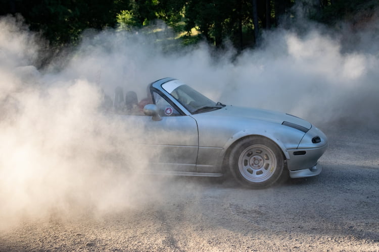 ¿Por qué sale Humo Blanco de mi Coche? | Carglass