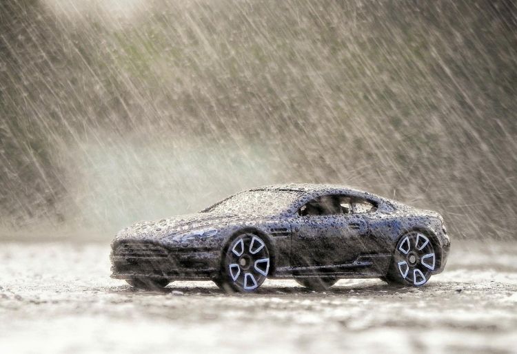 Cómo Protegerse de una Tormenta en el Coche | Carglass®