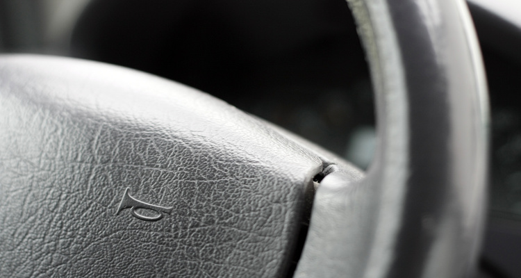 Claxon del Coche: ¿Cómo Utilizarlo Correctamente? | Carglass®