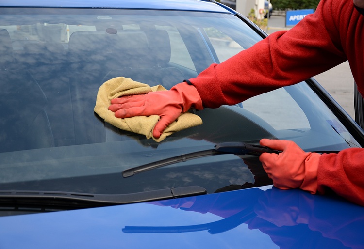 ¿Cómo Evitar Reflejos en el Parabrisas? | Carglass®