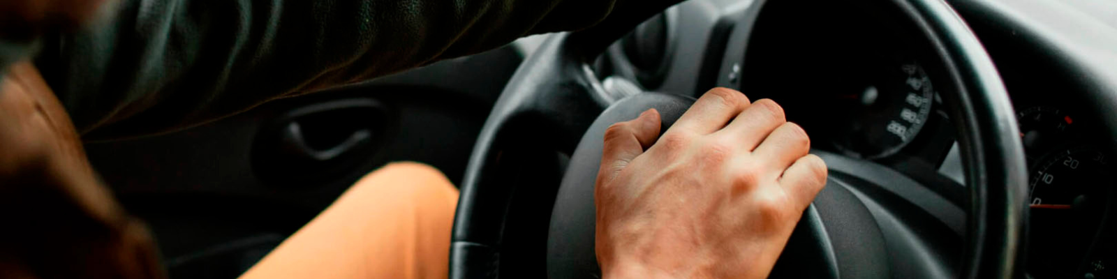 ¿Cómo desbloquear el volante del coche? | Carglass®